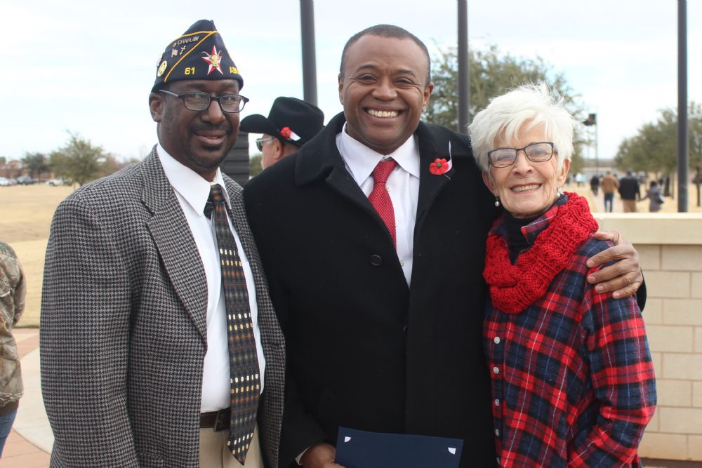 Abilene Mayor Anthony Williams Shown honoring Veterans – West Texas Tribune